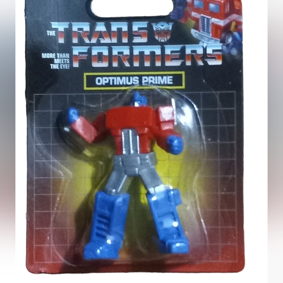 Hasbro | Toys | Transformers Bumblebee Optimus Prime 2 Inch Minifigures ...